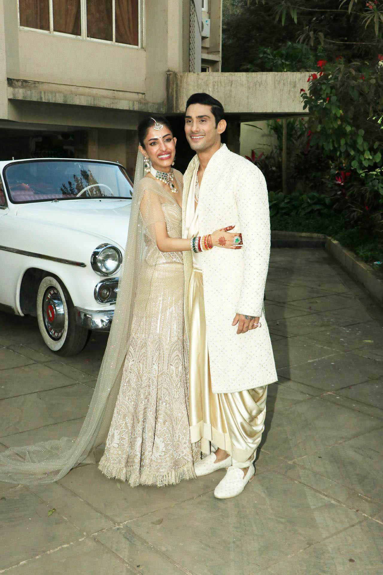 Prateik Babbar and Priya Banerjee Make Their First Public Appearance ...
