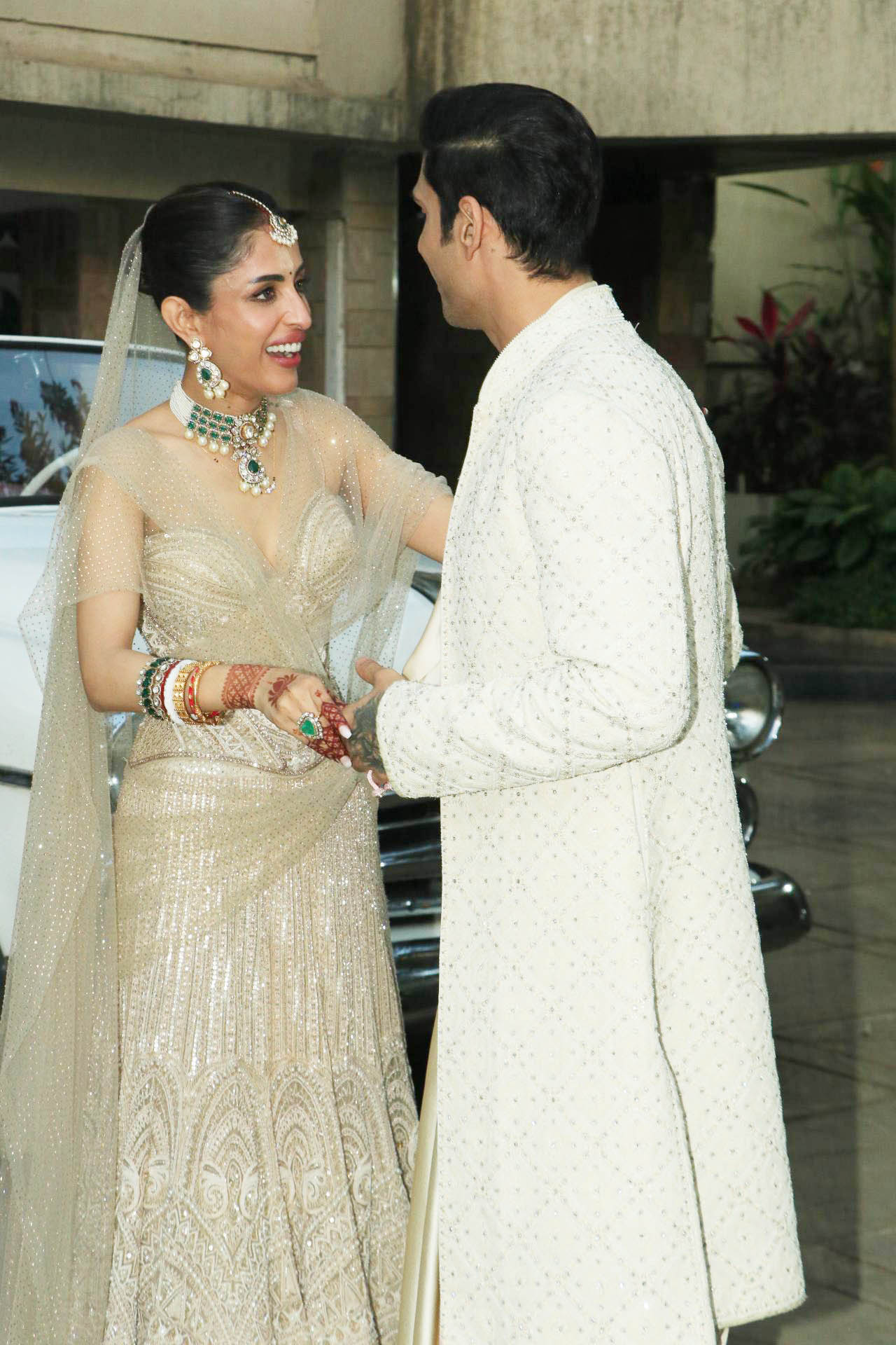 Prateik Babbar and Priya Banerjee Make Their First Public Appearance ...