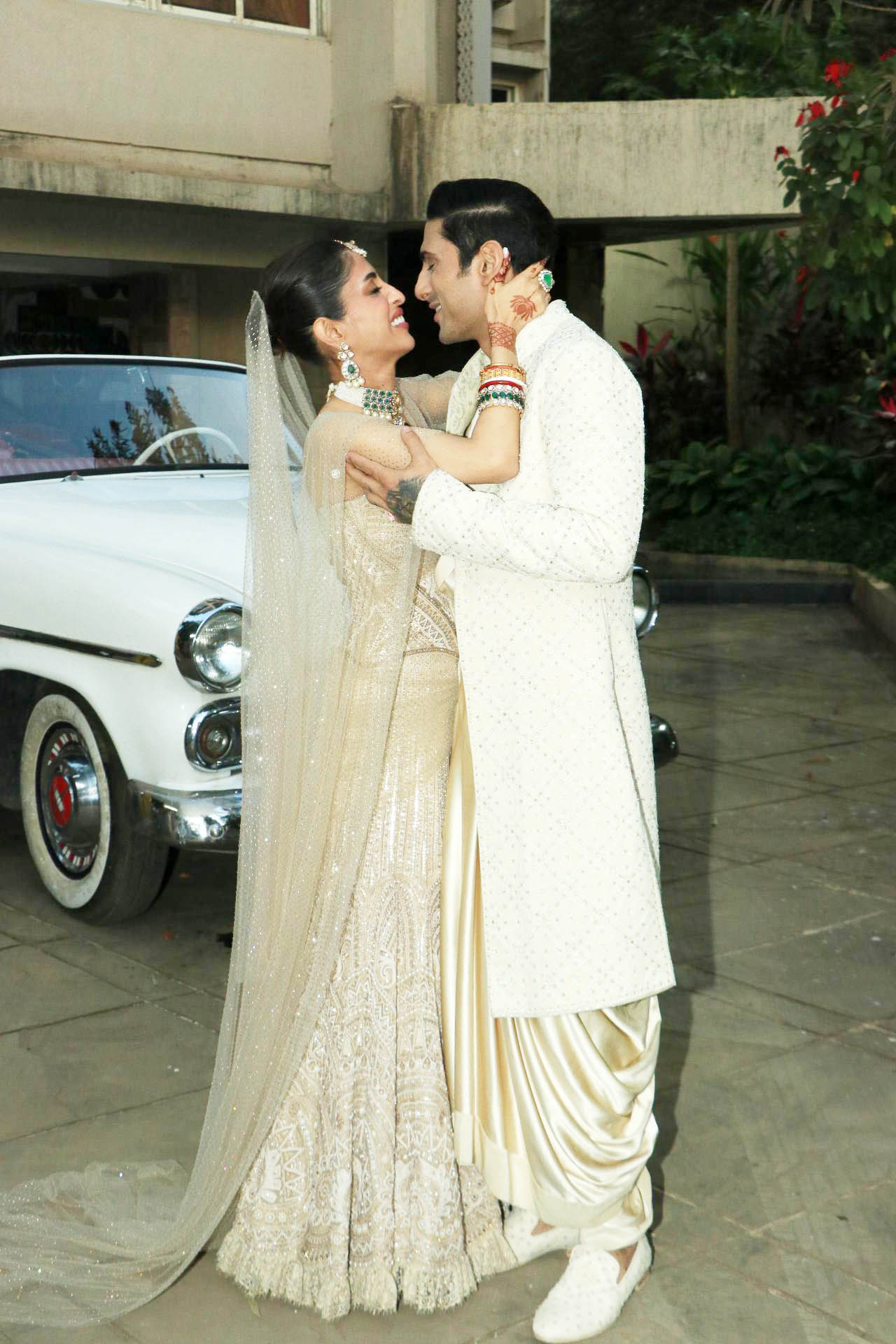 Prateik Babbar and Priya Banerjee Make Their First Public Appearance ...