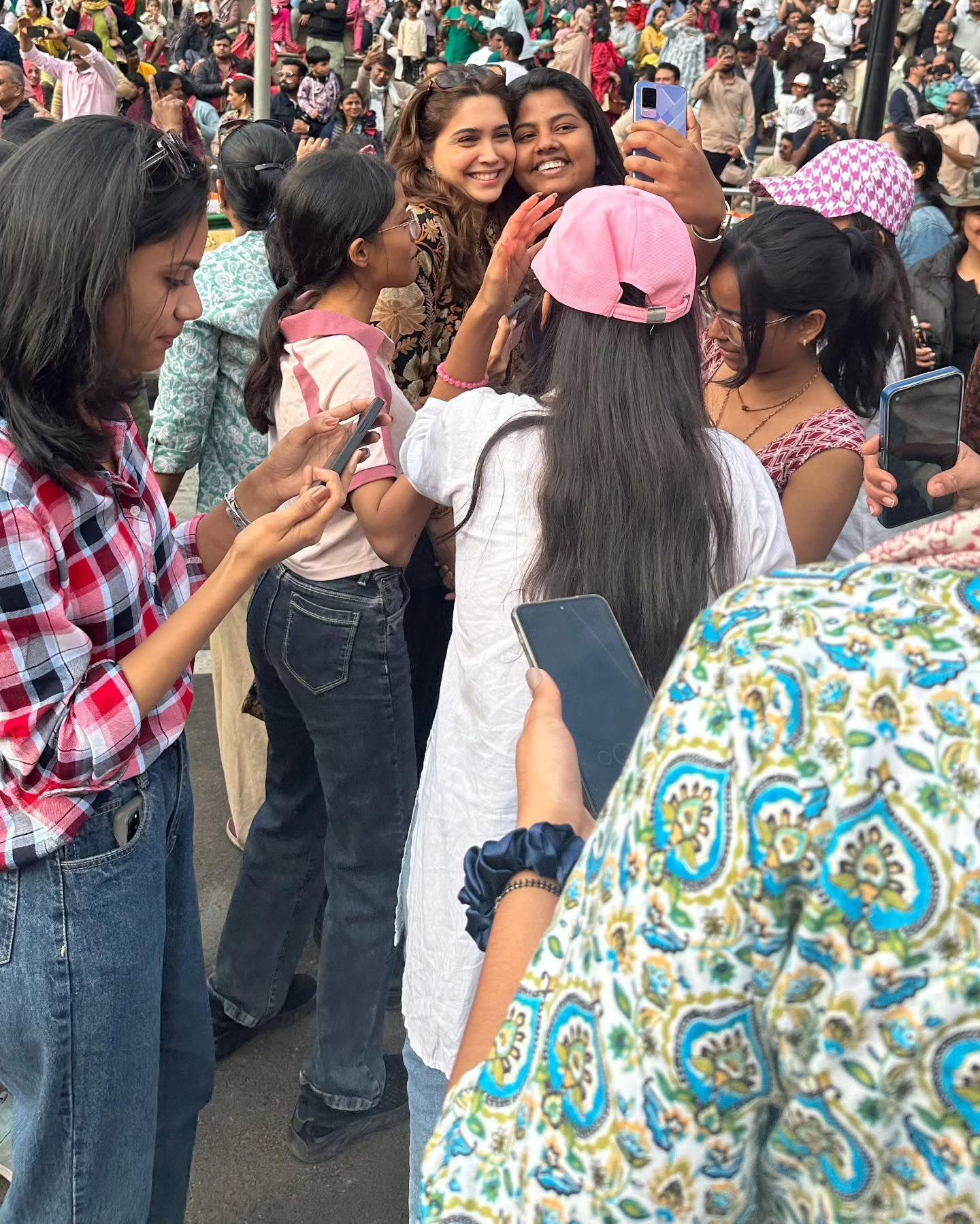 Sharvari Attends the Iconic Attari-Wagah Border Ceremony - Filmibeat