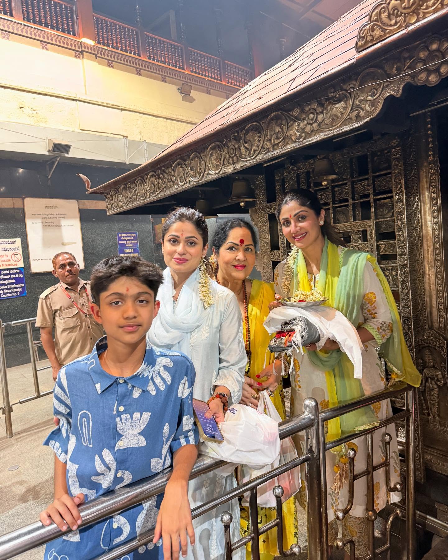 Shilpa Shetty, Shamitha Shetty, And Sunanda Shetty's Spiritual Visit To ...