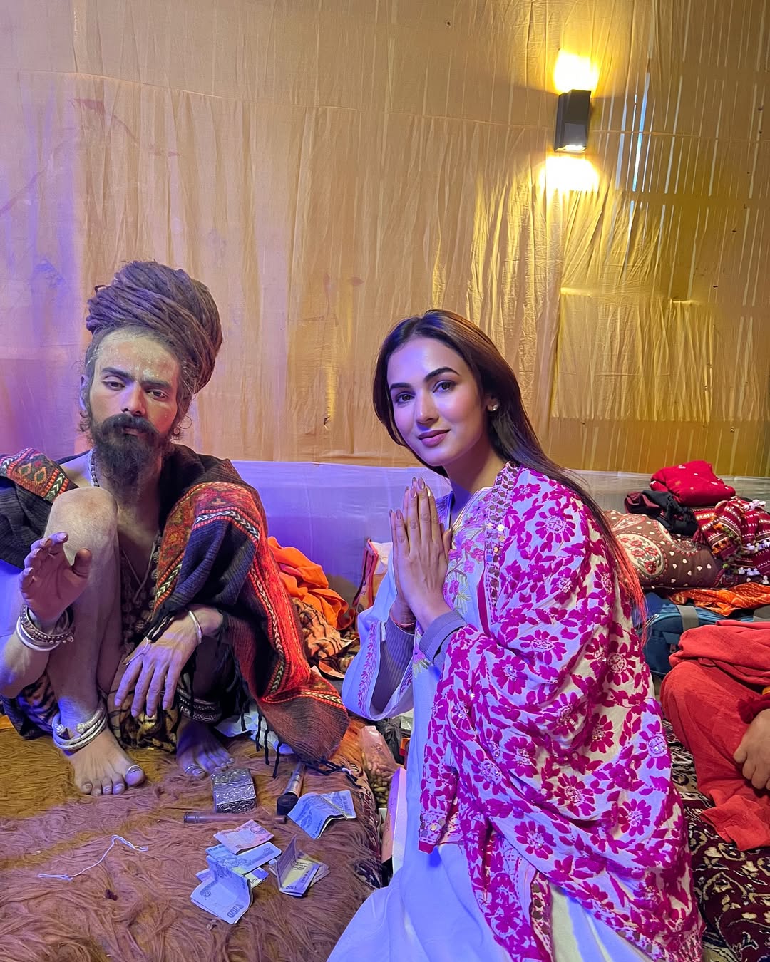 Sonal Chauhan's Enriching Experience At Maha Kumbh With Sri Digambar Kushal Bharti Ji Maharaj ...