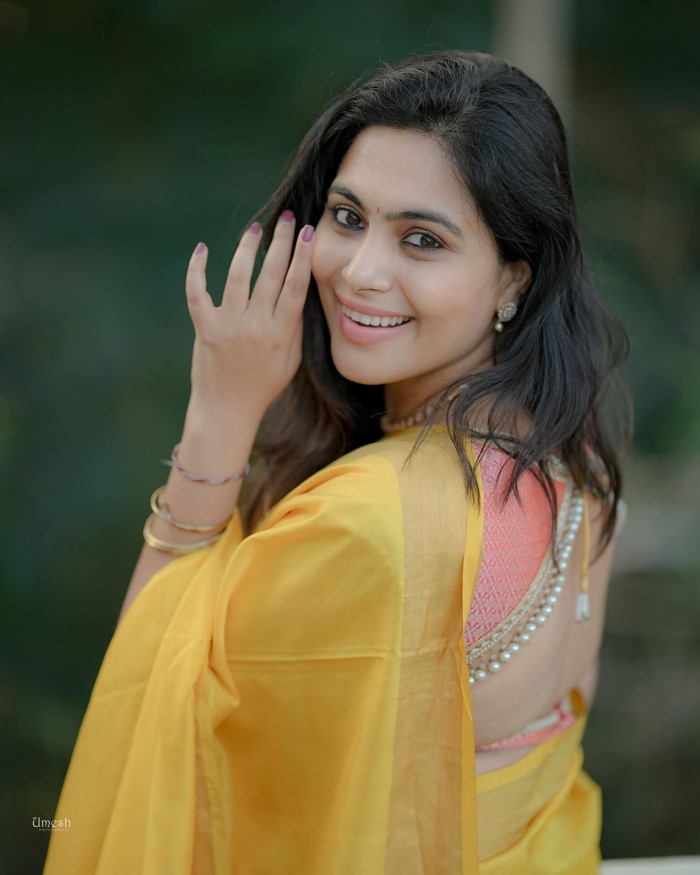 Sonu Gowda's Stunning Look In A Vibrant Saree - Filmibeat