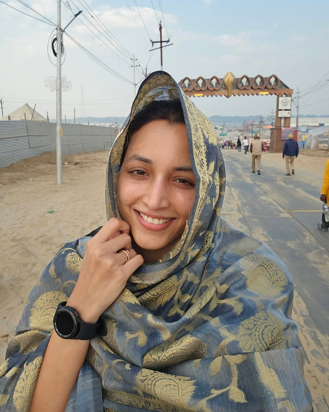 KGF Actress Srinidhi Shetty Takes A Dip At Mahakumbh Mela 2025 - Filmibeat