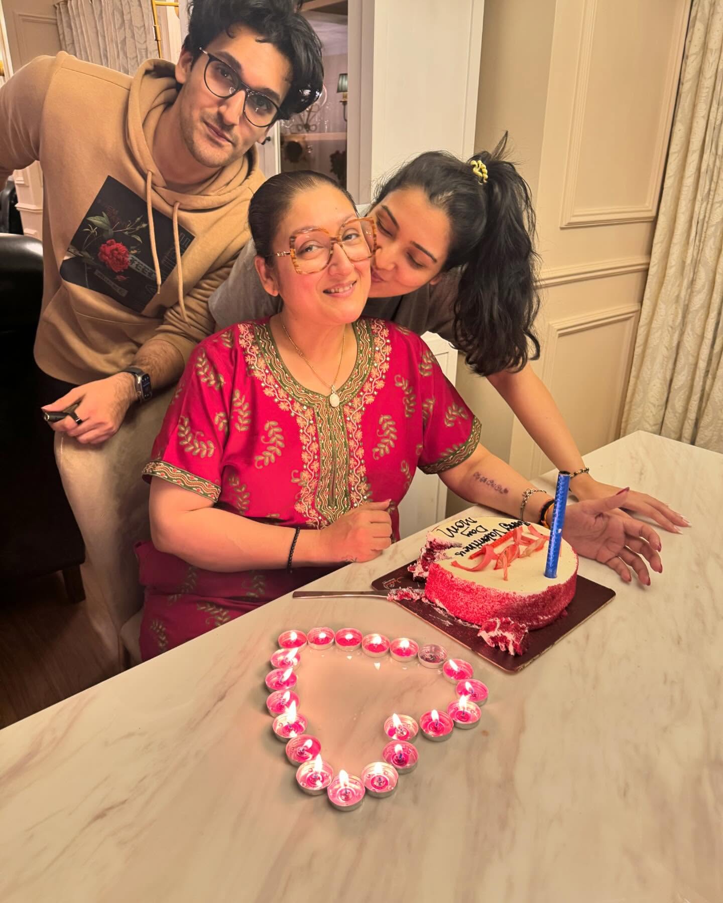 Sunita Ahuja: Know All About Govinda Wife & Unknown Facts - Filmibeat