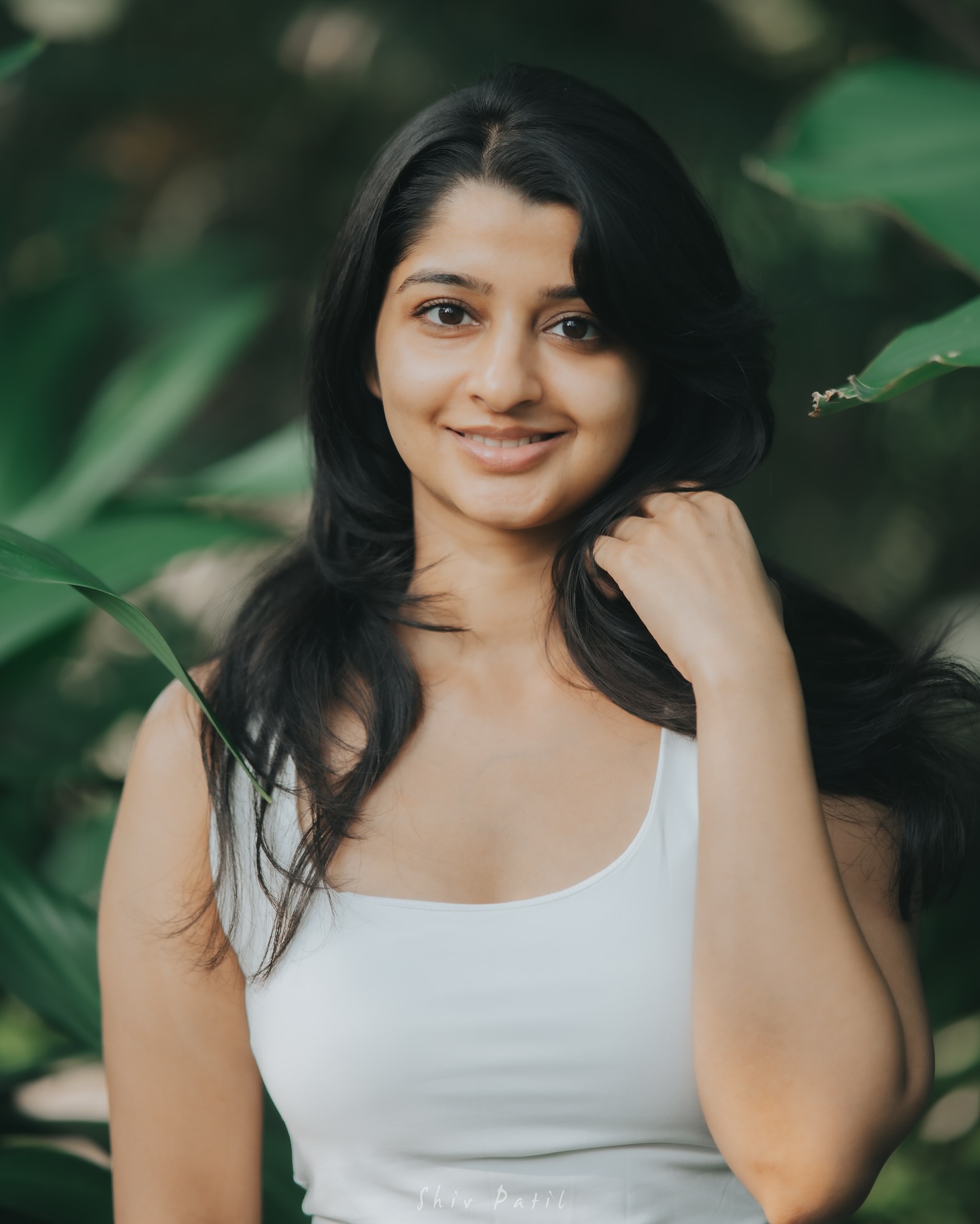 Aishani Shetty Stuns In White Top And Grey Pants: Fresh And Stylish Look - Filmibeat