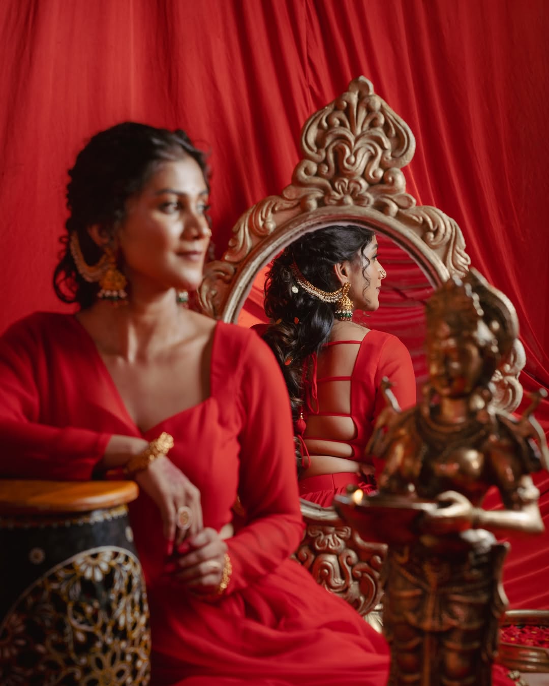 Gouthami Jadav Stuns Like A Queen In Red Saree Photoshoot - Filmibeat