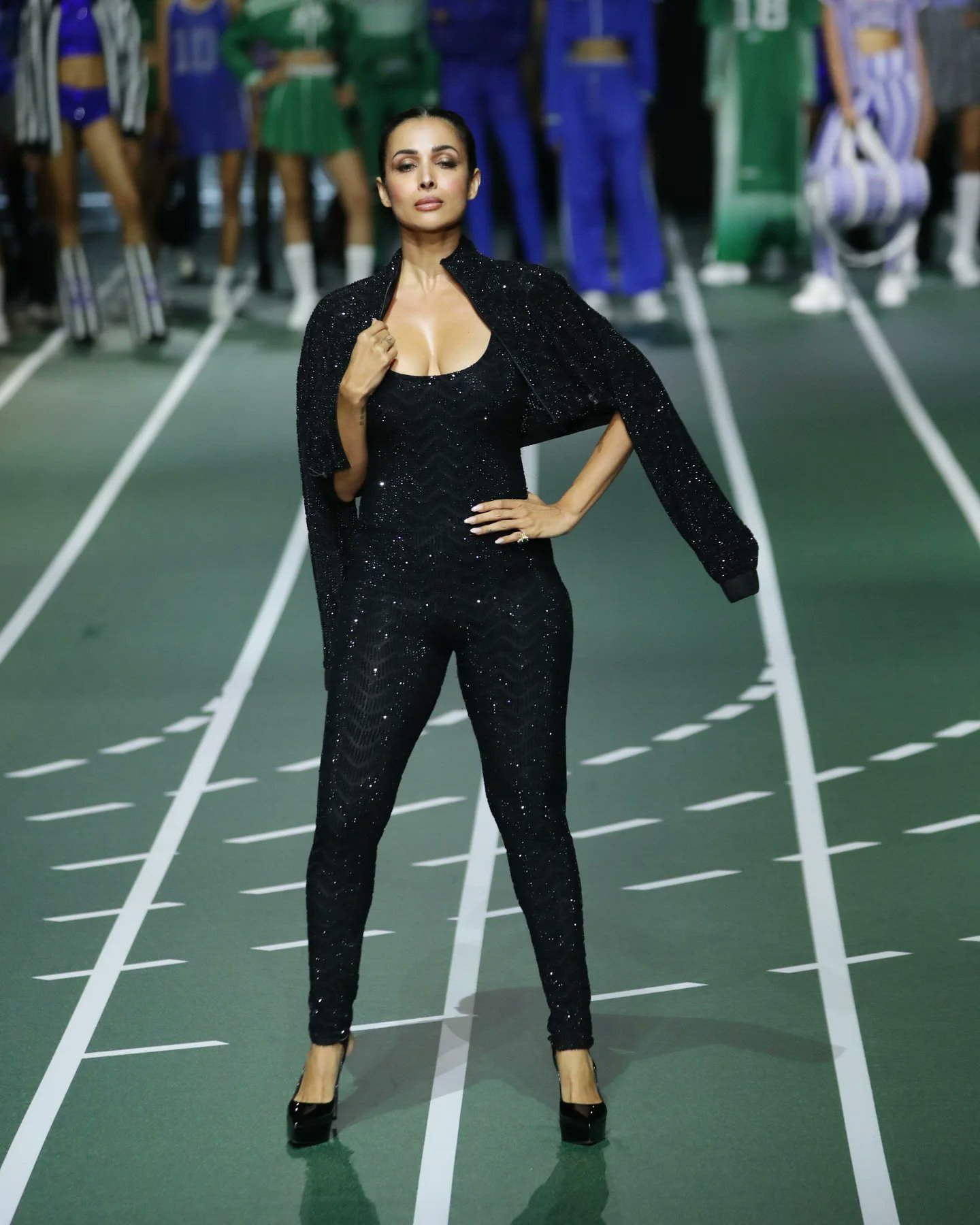 Malaika Arora Shines As Showstopper For Namrata Joshipura At Lakmē ...
