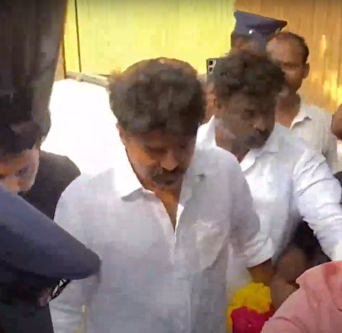 Manoj Bharathiraja: கவுண்டமணி முதல் சூர்யா, விஜய் வரை.. பாரதிராஜாவுக்கு ...