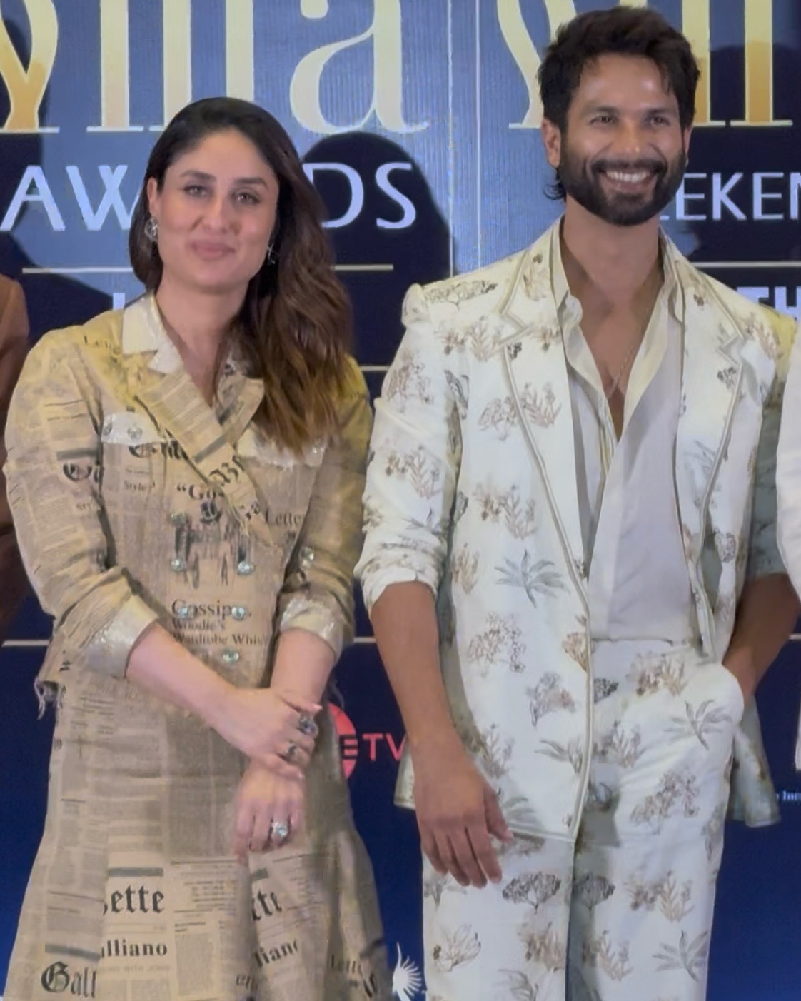Shahid Kapoor and Kareena Kapoor Khan Reunite at IIFA 2025 Stage, Hugs Each Other See PICS ...