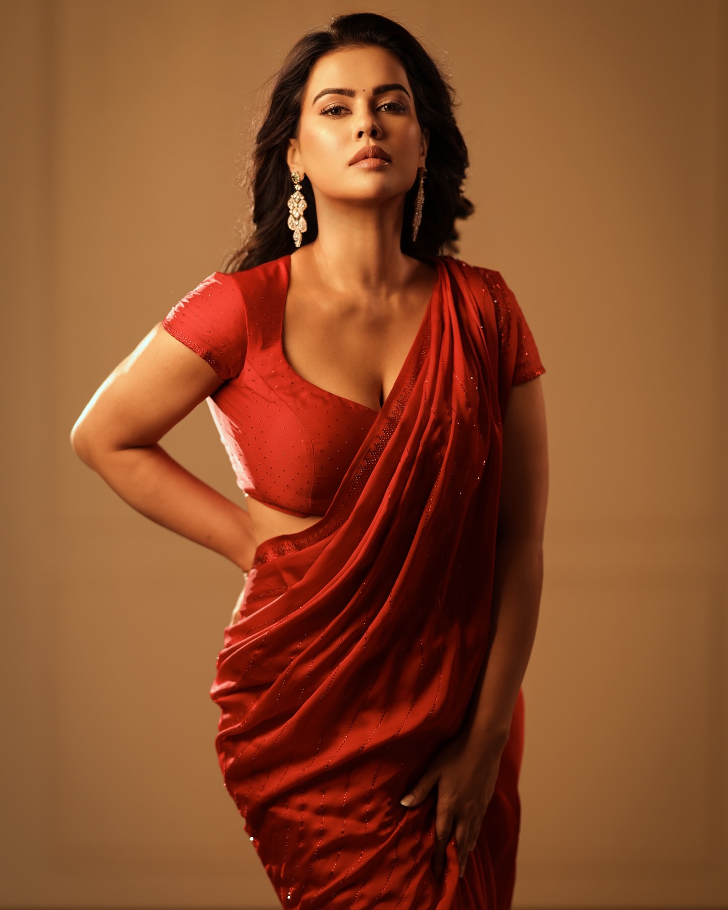 Sharmiela Mandre Reunites With Challenging Star Darshan For "The Devil ...