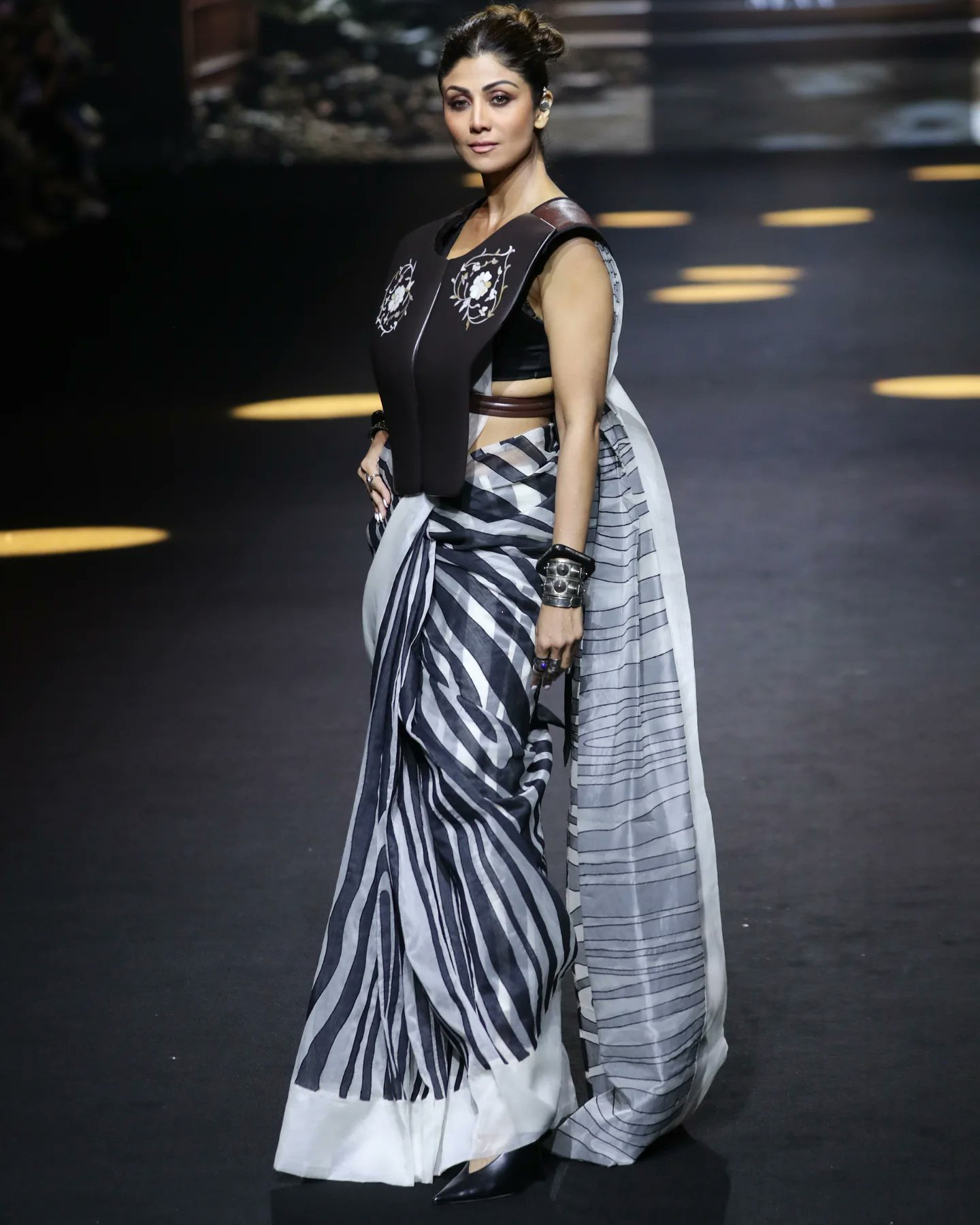 Shilpa Shetty Dazzles as Showstopper for Mohammed Mazhar at Lakmē Fashion Week 2025 | Shilpa ...