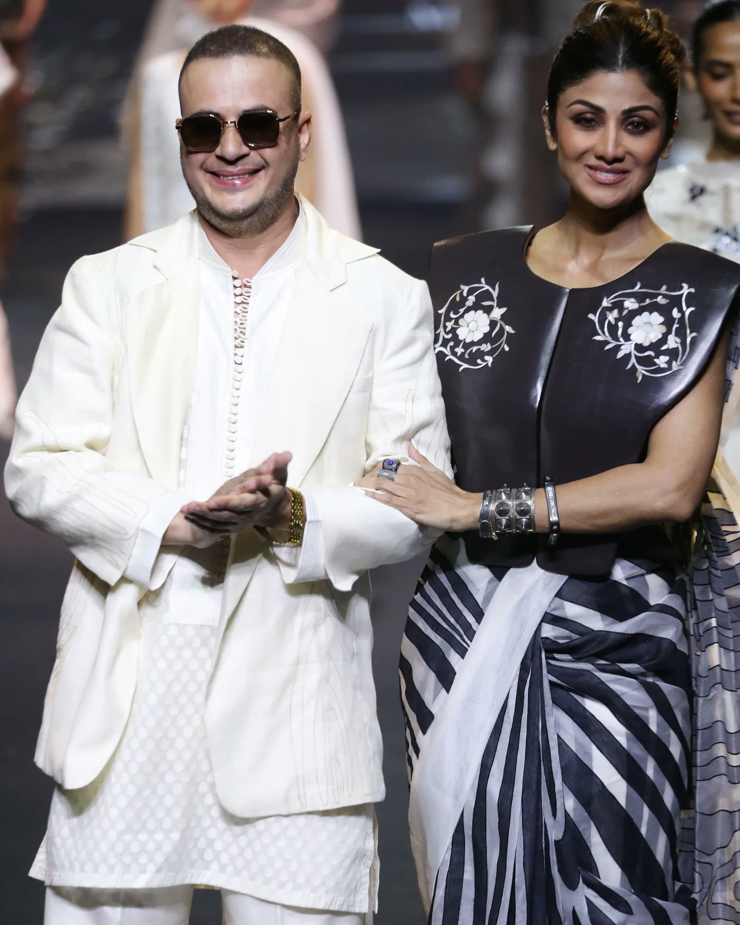 Shilpa Shetty Dazzles as Showstopper for Mohammed Mazhar at Lakmē Fashion Week 2025 | Shilpa ...