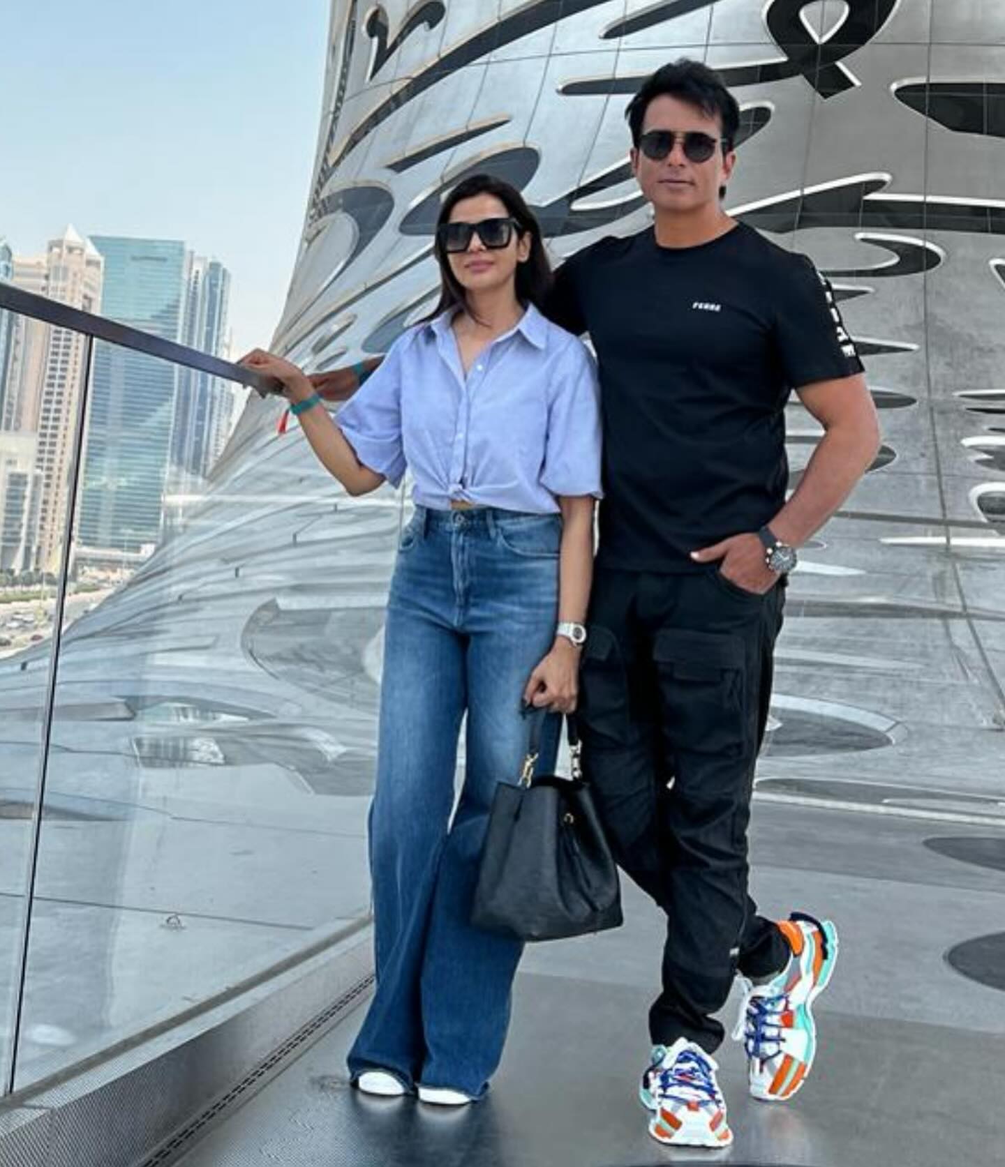 Sonu Sood's Wife Sonali Sood And Nephew Injured In Nagpur Highway ...