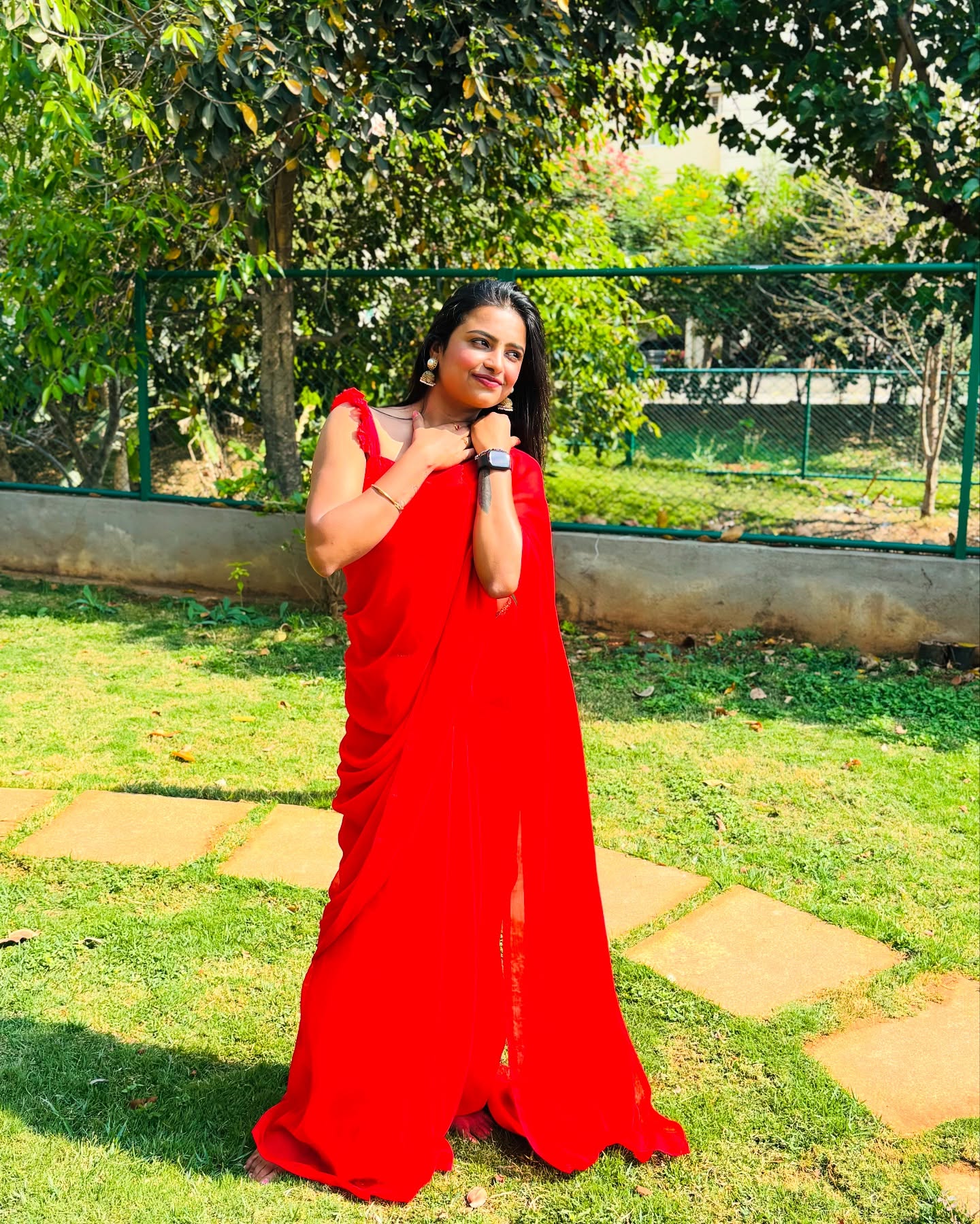 Sonu Srinivas Gowda Stuns In A Red Saree Photoshoot - Filmibeat