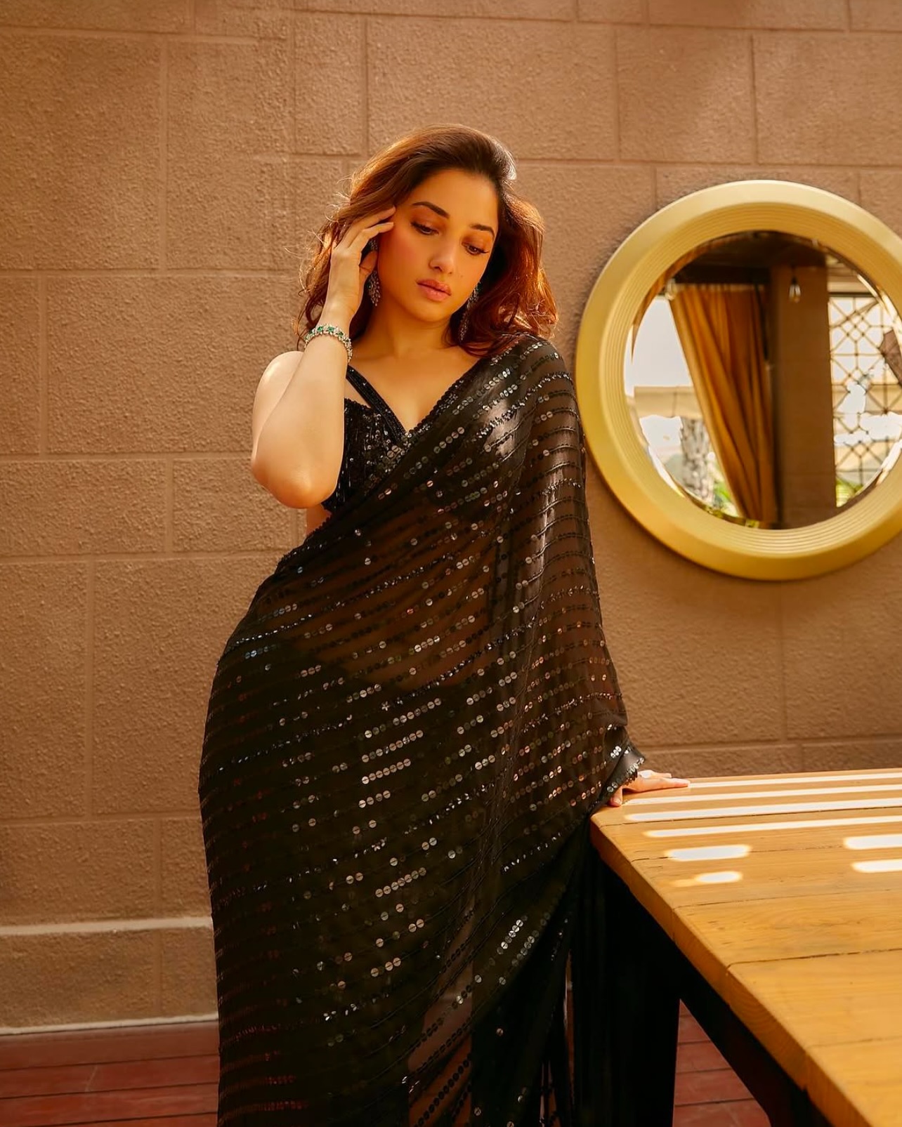 Tamannaah Bhatia Slays In A Stunning Black Saree - Filmibeat