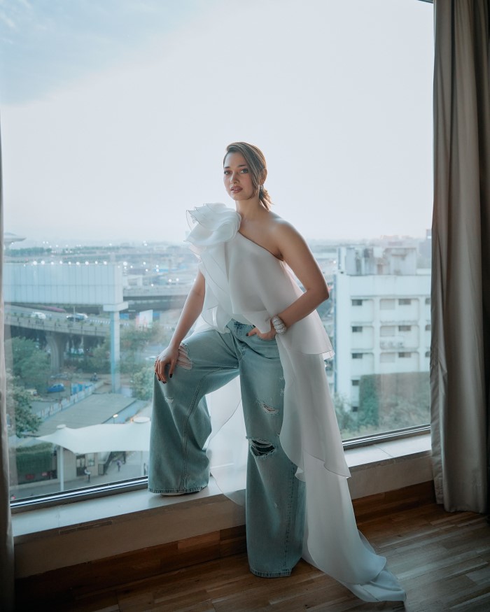 Tamannaah Bhatia Turns Heads With Her Unique Style At Zee Cine Awards ...