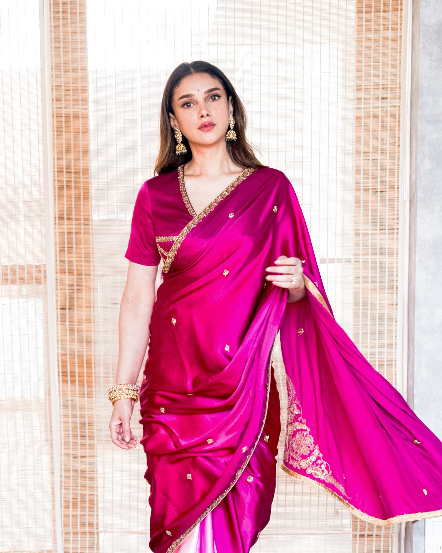 Aditi Rao Hydari Elegant Photoshoot In Pink Silk Saree Traditional Look ...