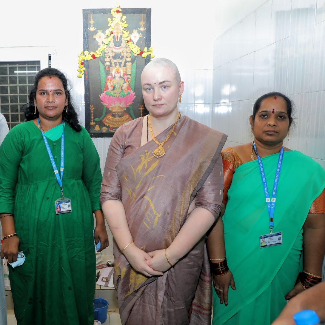 Anna Konidela Performs Head-Tonsuring At Tirumala Temple After Son's ...