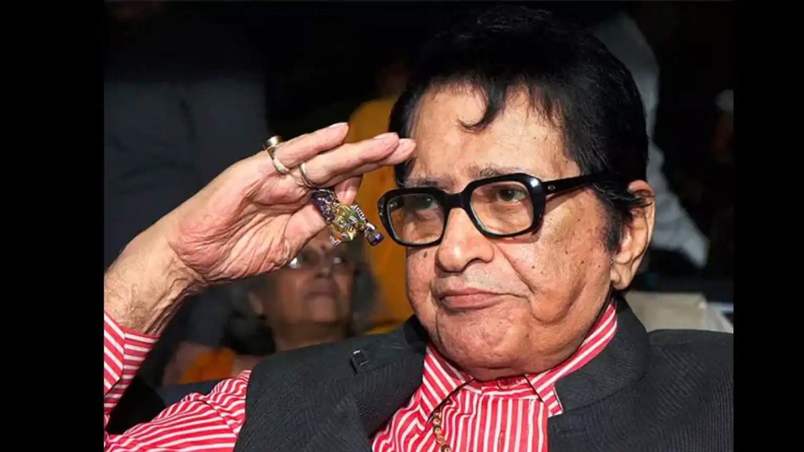 Lesser-Known Facts About Veteran Bollywood Actor Manoj Kumar ...