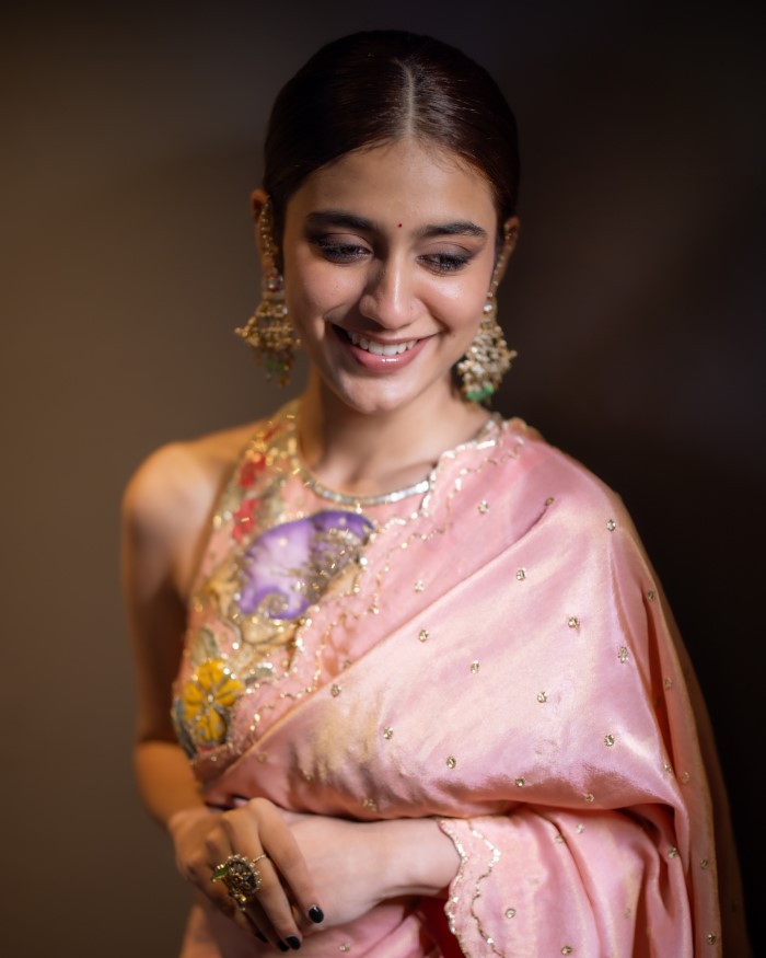 Priya Prakash Varrier's Stunning Traditional Look: Timeless Beauty ...