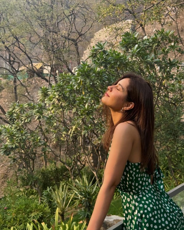 Raashii Khanna Radiates Beauty Amidst Nature's Serenity - Filmibeat