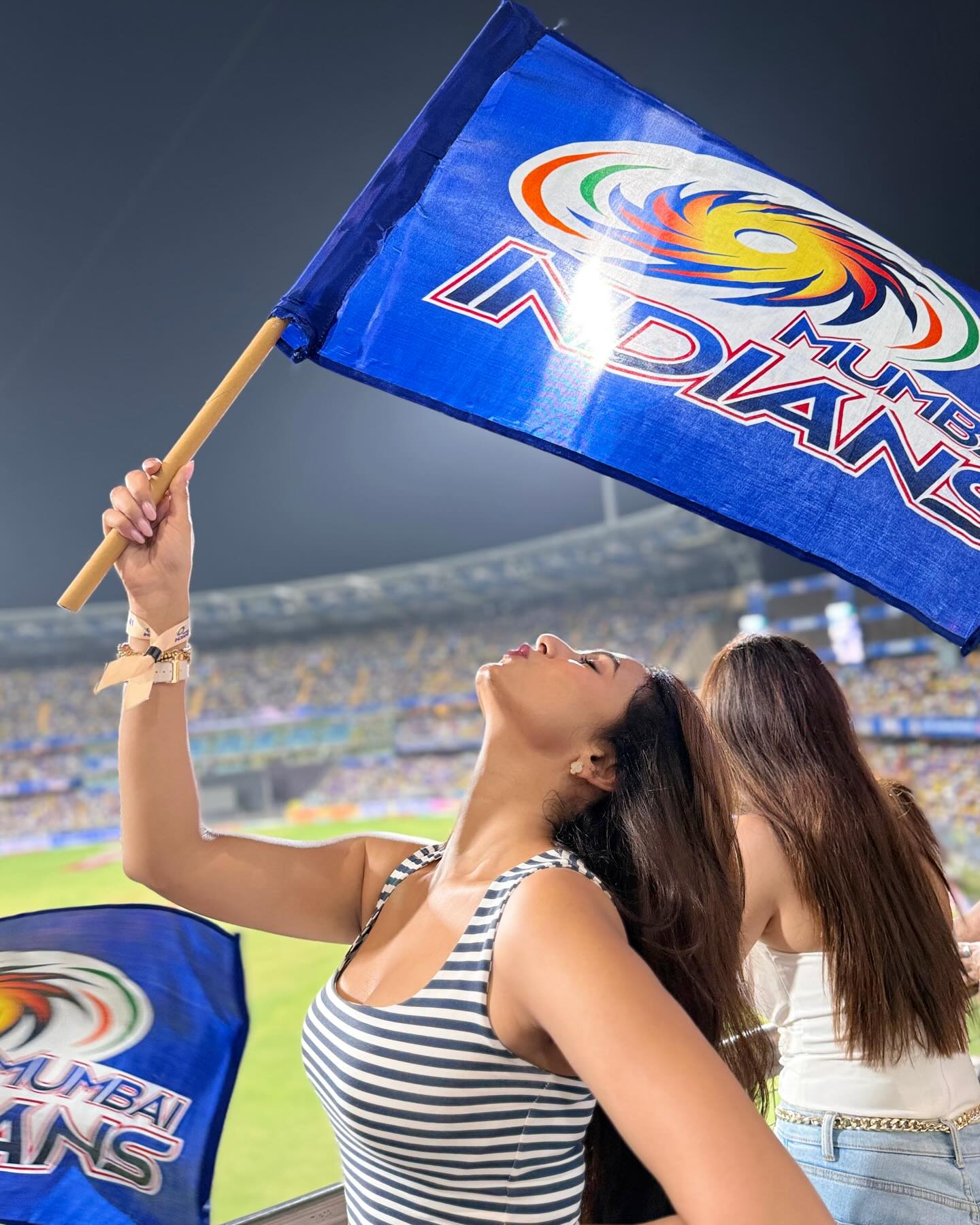 Sonal Chauhan Waves The Flag For Mumbai Indians At IPL Match, Creating ...