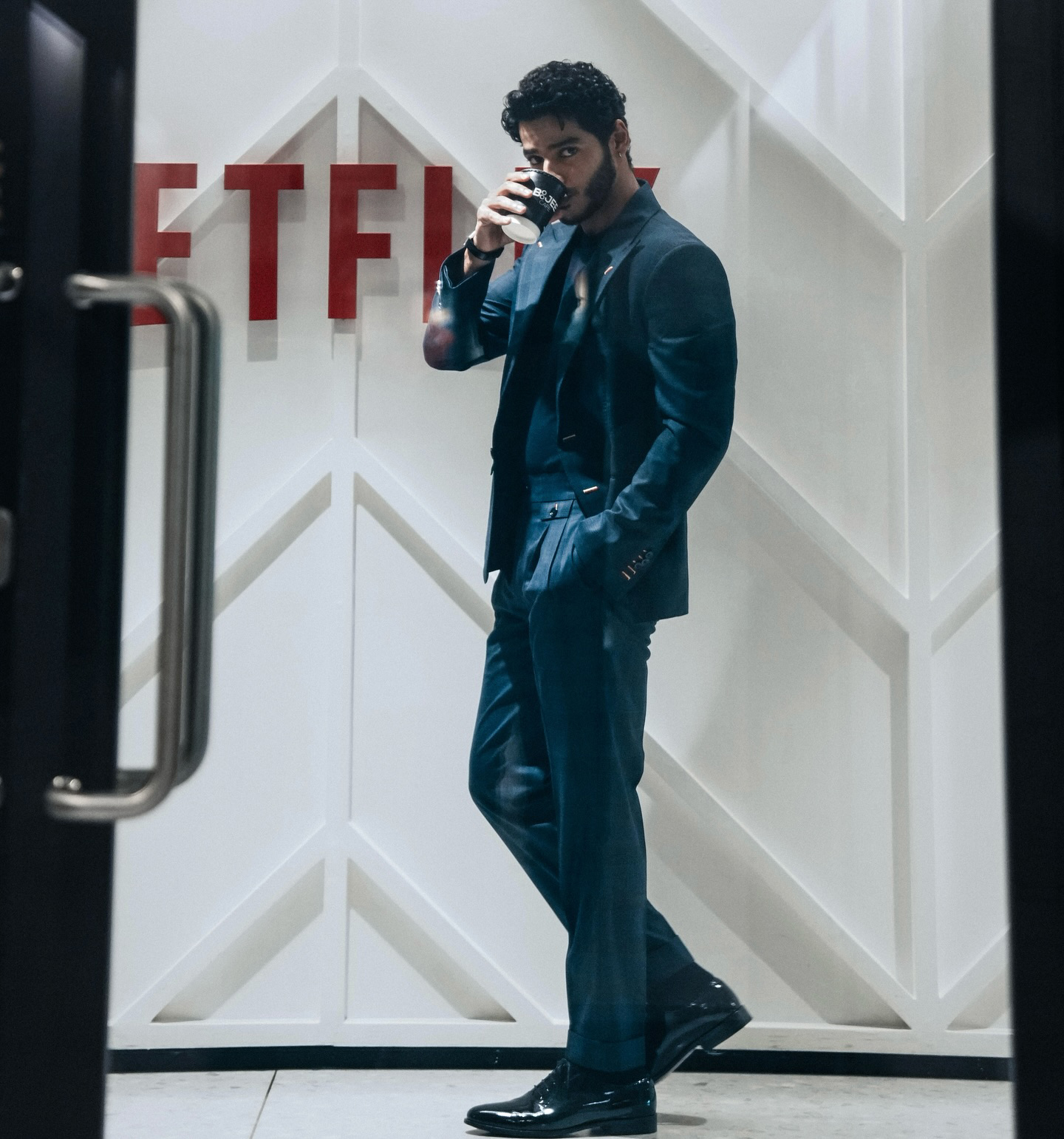 The Royals: Release Date, Storyline, Cast, And Streaming Details ...