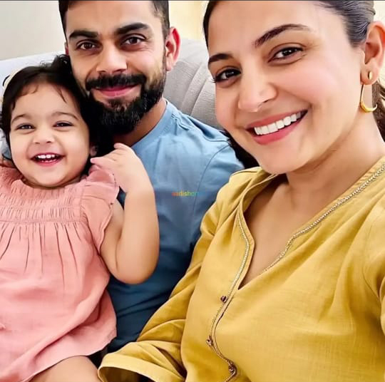 Virat Kohli’s & Anushka Sharma Photos With Little Girl Goes Viral On ...