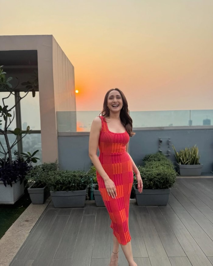 Pragya Jaiswal Effortless Glamour With A Playful Sunset Pose - Filmibeat