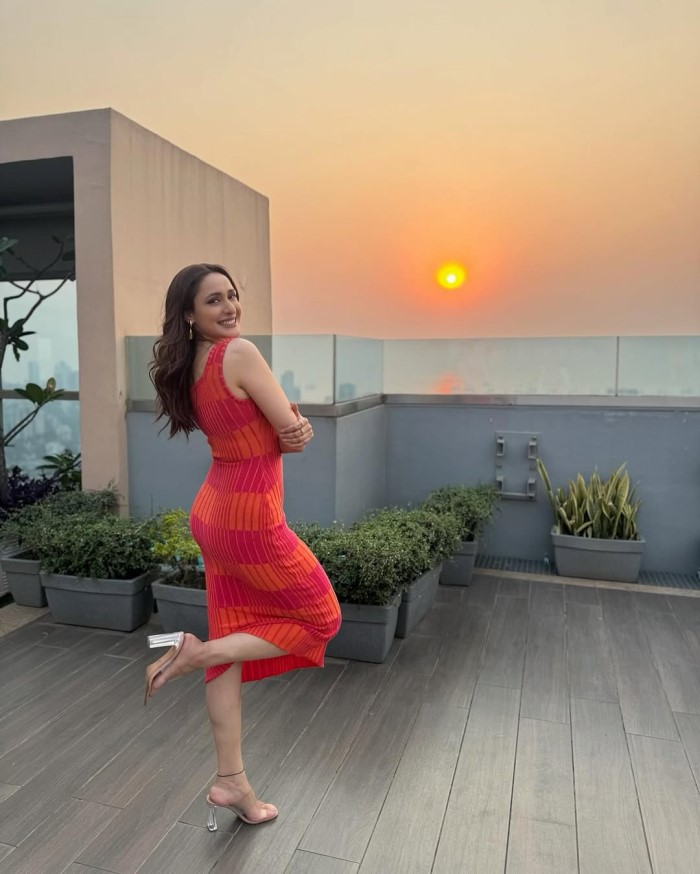 Pragya Jaiswal Effortless Glamour With A Playful Sunset Pose - Filmibeat