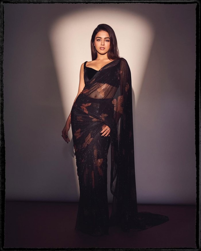 Wamiqa Gabbi Redefining Glamour With Her Stunning Saree Look - Filmibeat