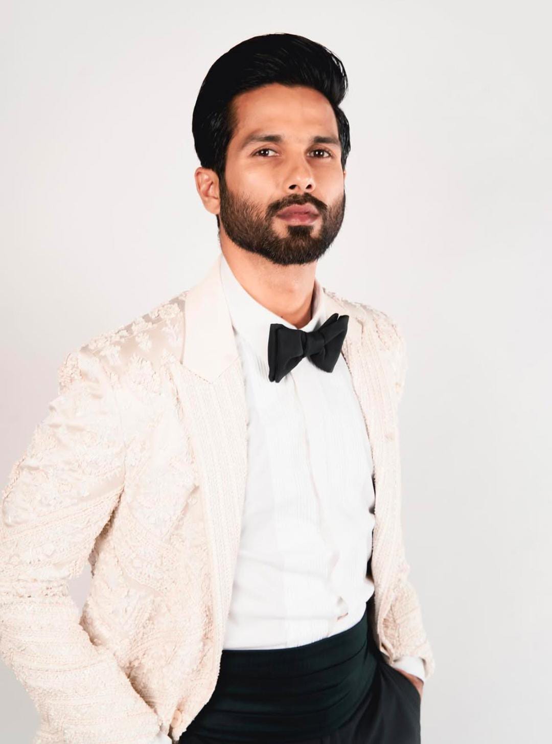 White Blazer Power: 5 Bollywood Men Who Nail the Dapper Look | Bollywood’s Best in White Blazers ...