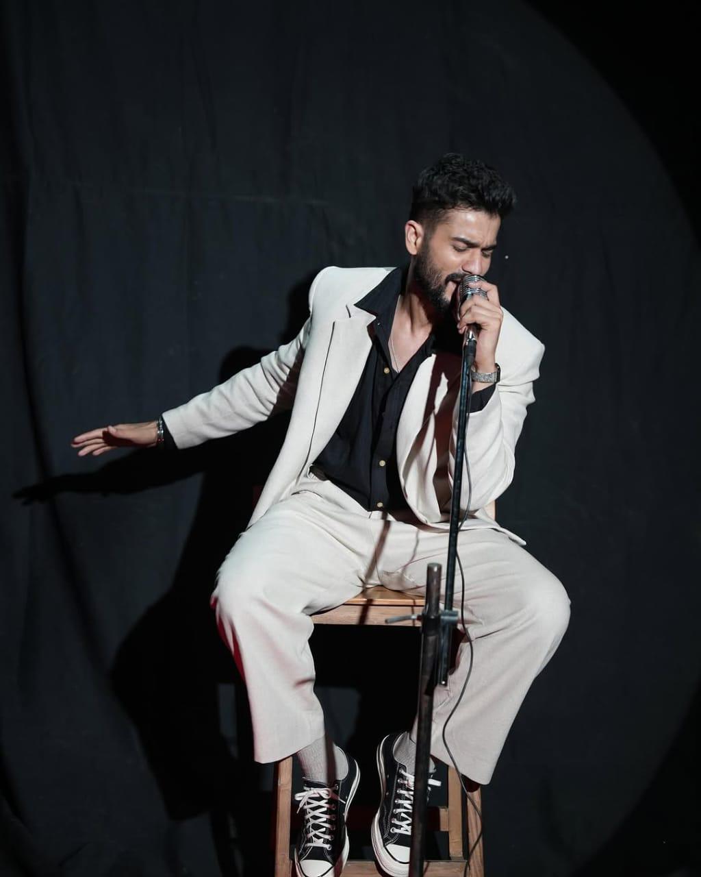 Alia Bhatt, Ayushmann Khurrana to Priyanka Chopra: Bollywood’s Actor-Singers | Bollywood Actors ...