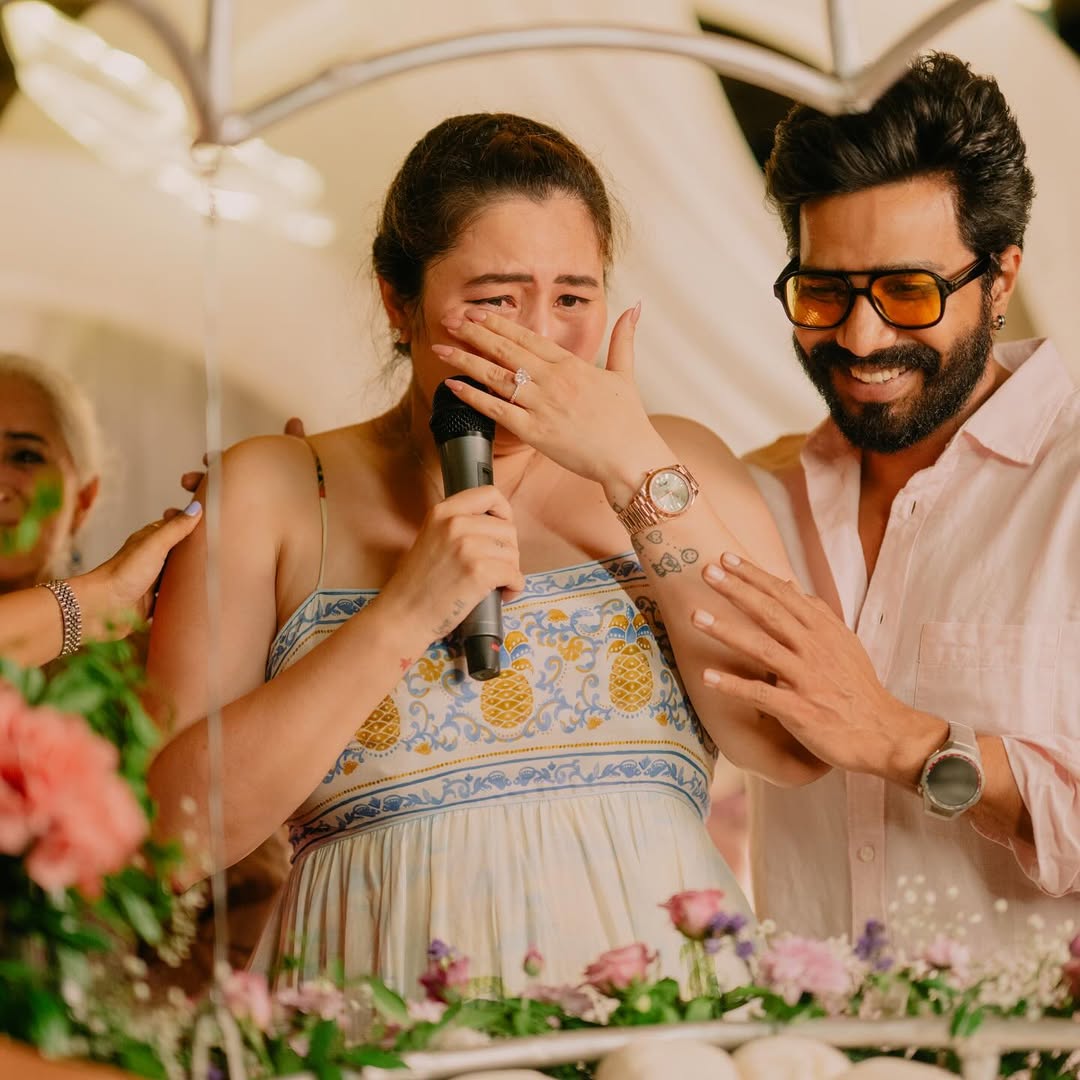 அமீர்கான் மகளை தொட்டு தூக்கினதும் இப்படி கதறி அழுகுறாரே ஜுவாலா கட்டா | Aamir Khan Attends Actor ...