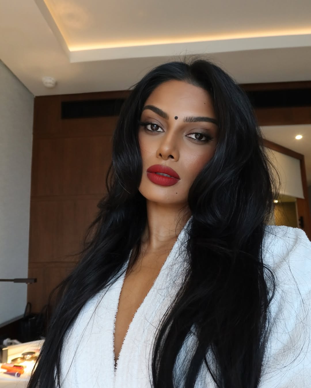 Chandrika Ravi: மார்டன் சில்க்கின் ரீசெண்ட் புகைப்படங்கள் ...