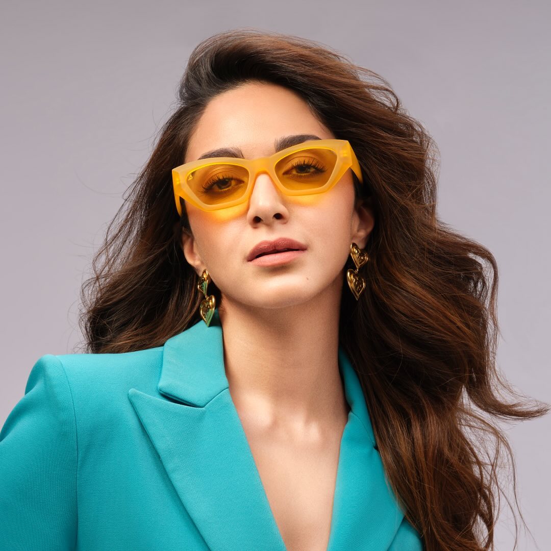 Alia Bhatt to Kriti Sanon: Bollywood Actresses Who Rock Aviators | Take ...
