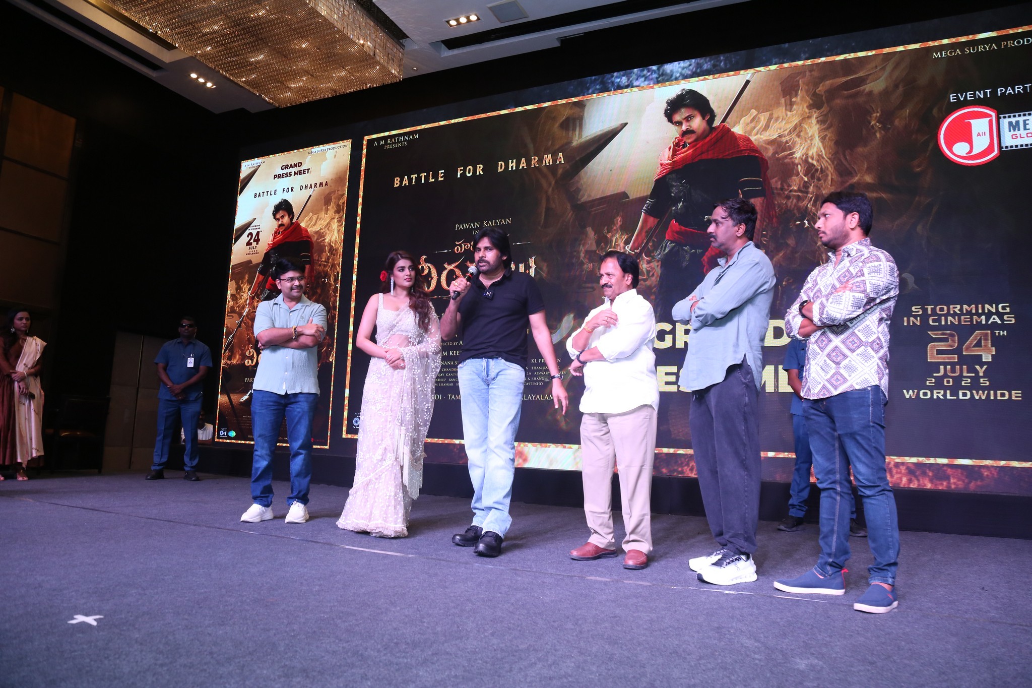 Hari Hara Veera Mallu Movie Press Meet - Filmibeat