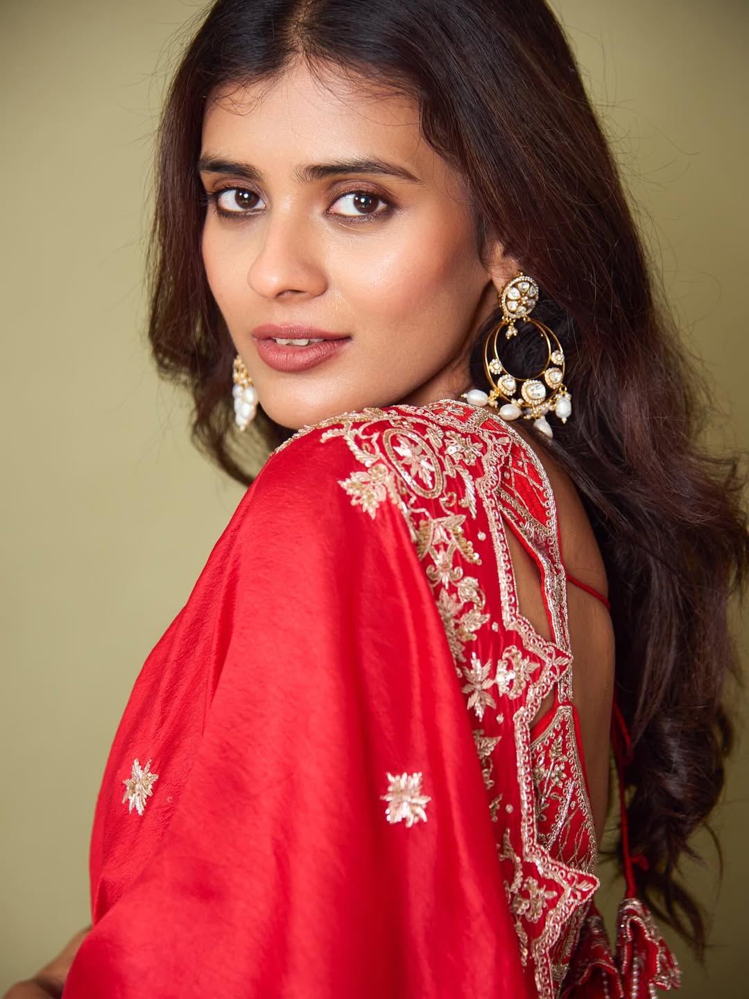 Hebah Patel: శారీలో ఫిదా చేస్తోన్న హెబ్బా పటేల్.. అందానికే కేరాఫ్‌లా ...