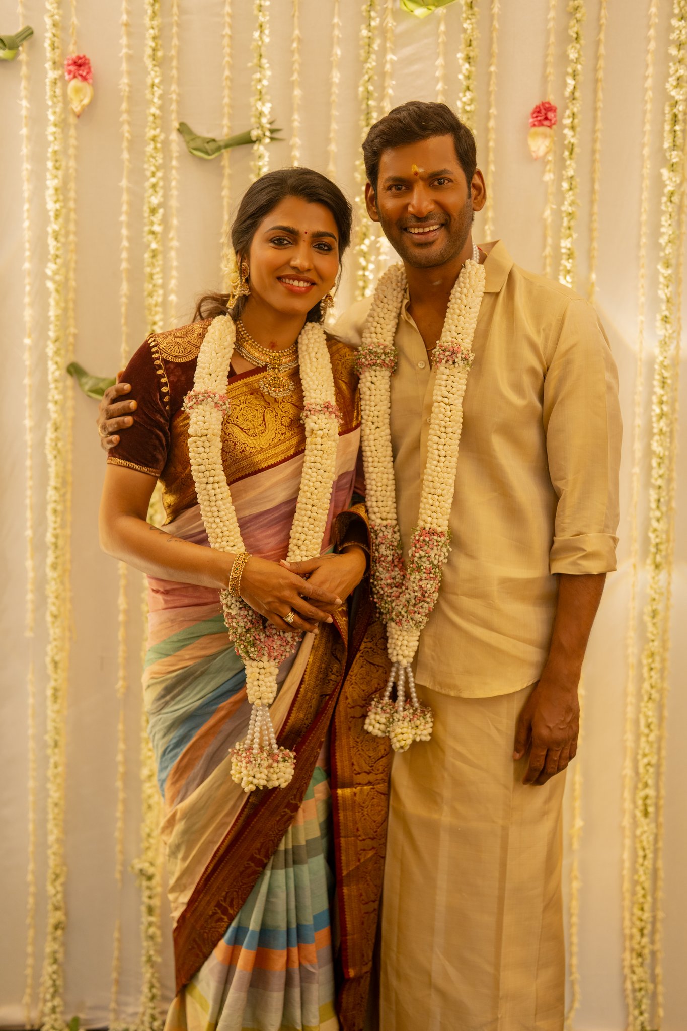 Vishal Engagement: விஷால் நிச்சயதார்த்த புகைப்படங்கள்! | Actor Vishal ...