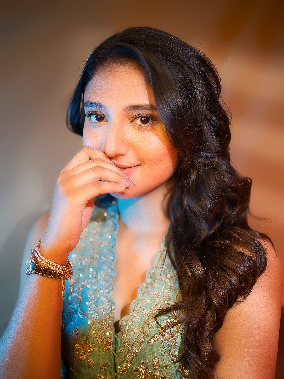 టాలీవుడ్ బిజీ బిజీగా రితికా నాయక్.. క్రేజీ ప్రాజెక్ట్స్ లో మిరాయ్ బ్యూటీ | Actress Ritika Nayak ...