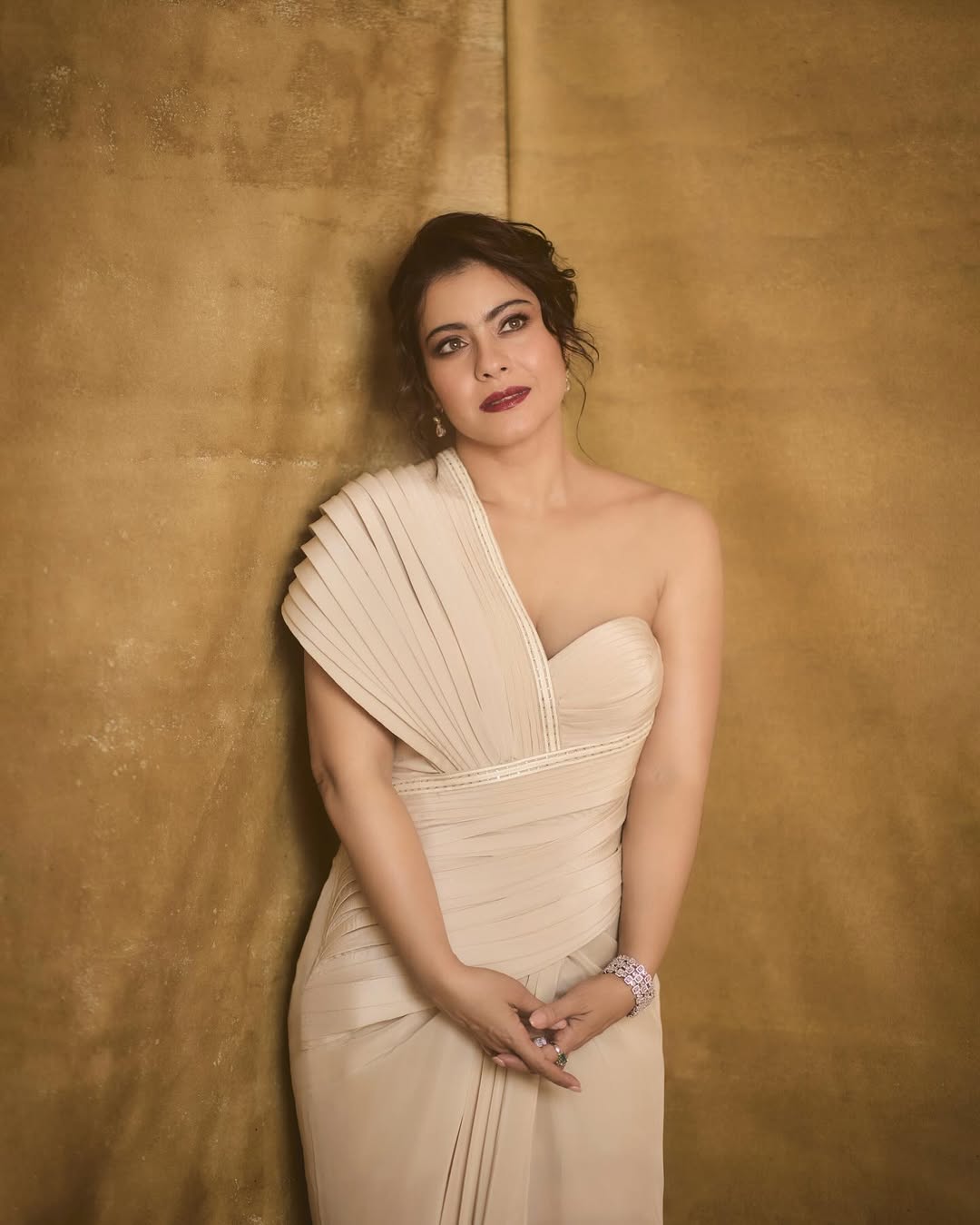 Kajol Photos | Kajol Latest HD Pics |Kajol New Images - Filmibeat