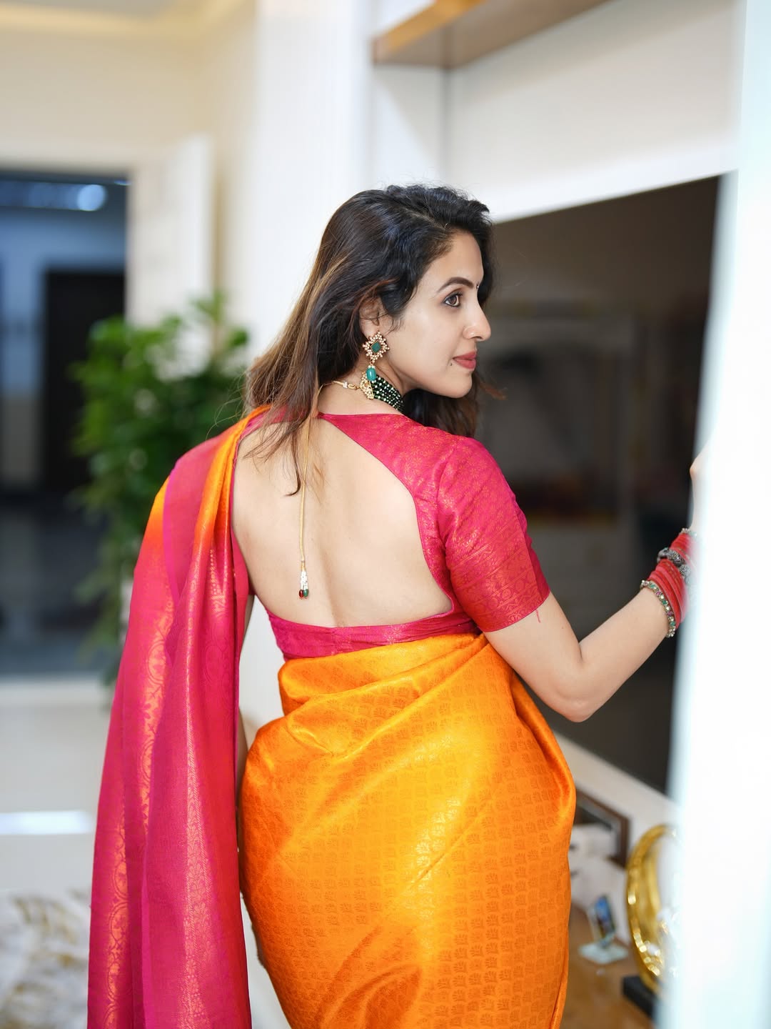 30+ Priyanka Kholgade Photos: Find Latest HD Images, Pictures, Stills ...