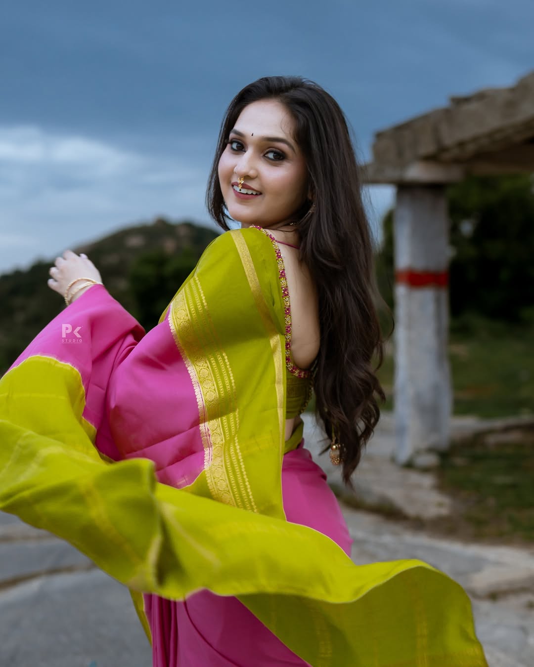 Spandana Somanna Photos: Find Latest HD Images, Pictures, Stills & Pics ...