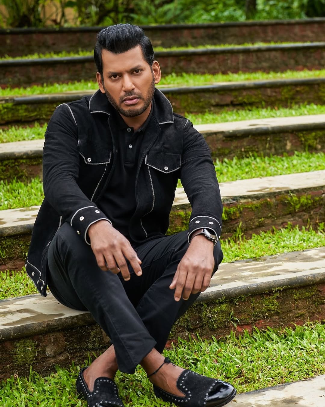 Vishal Gets Engaged to Sai Dhanshika on His Birthday | Vishal & Sai Dhanshika’s Intimate ...