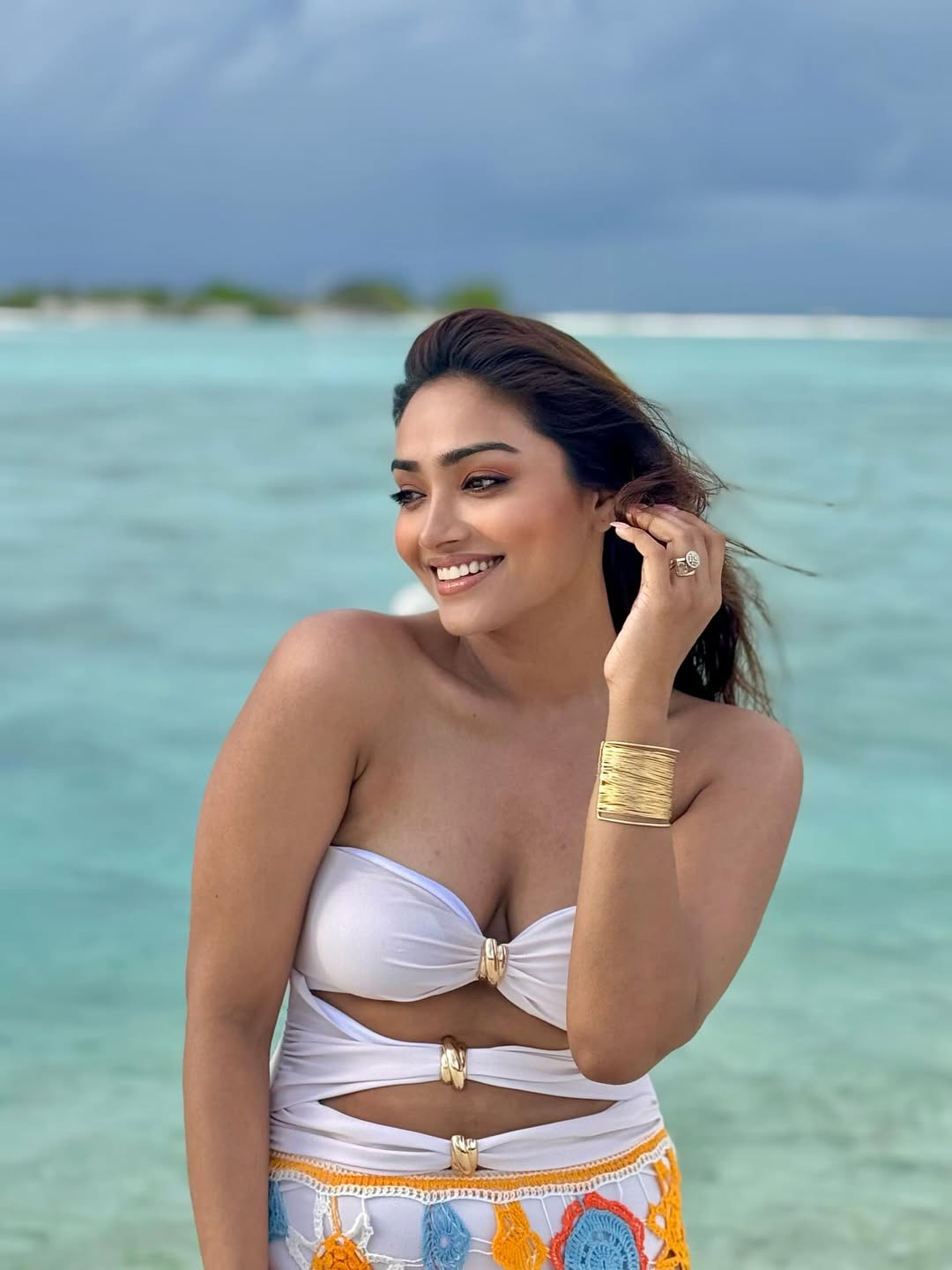 அனேகன் பட வில்லியை ஞாபகமிருக்கா?.. மாலத்தீவில் என்னம்மா மஜா பண்றாரு பாருங்க! | Anegan Fame ...