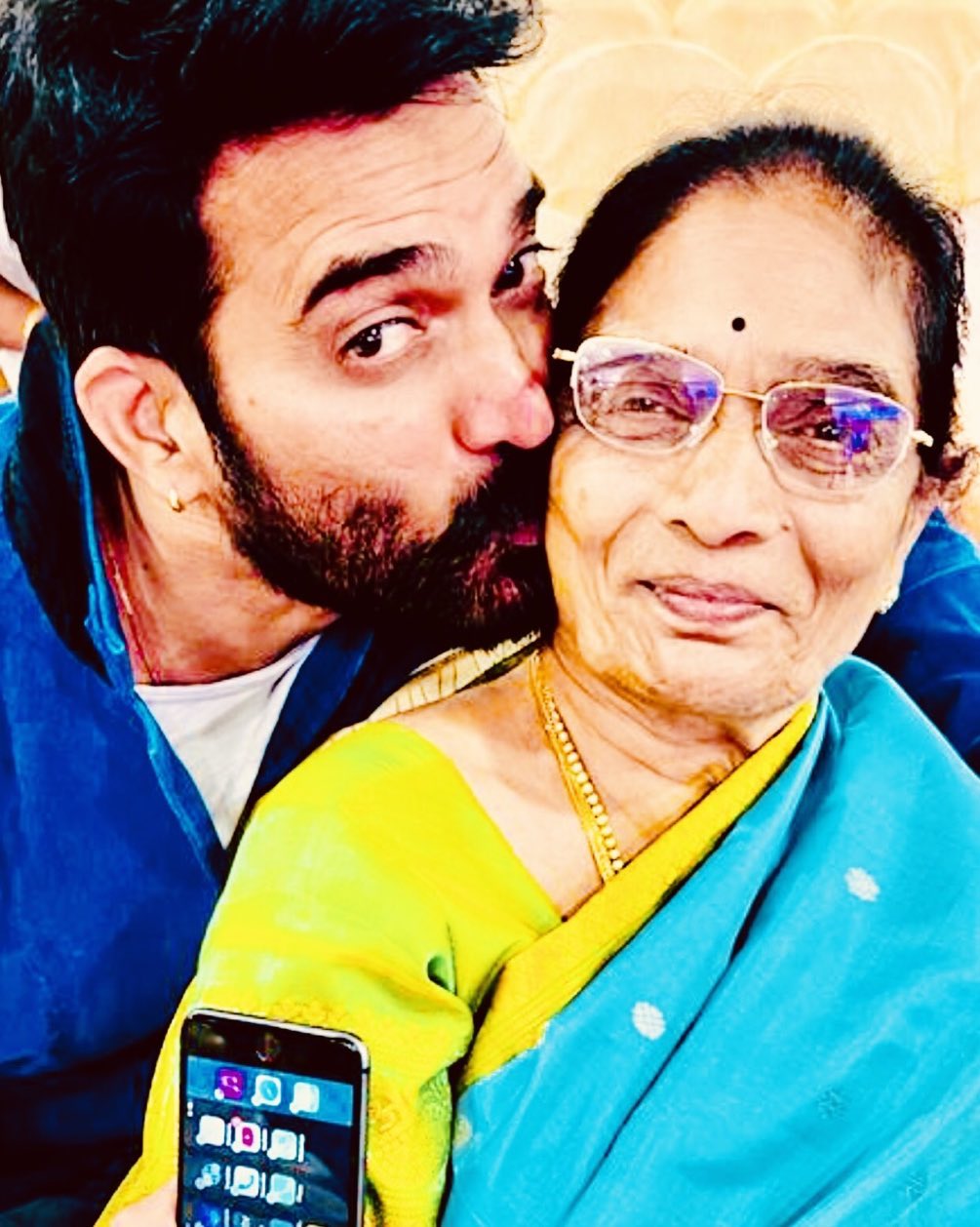 బిగ్‌బాస్‌తో కొత్త ప్రయాణం.. మనసుల్ని గెలిచేందుకు బరిలో దిగిన భరణి శంకర్‌ | Bigg Boss Telugu 9 ...