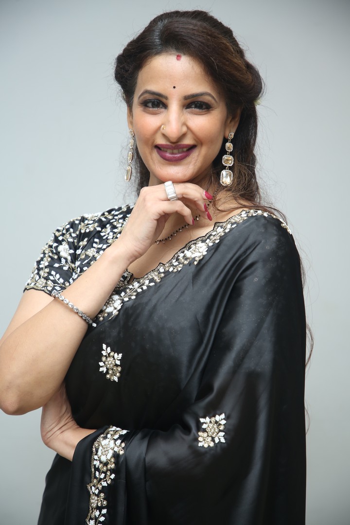 Indrani Davaluri Photos: Find Latest HD Images, Pictures, Stills & Pics ...