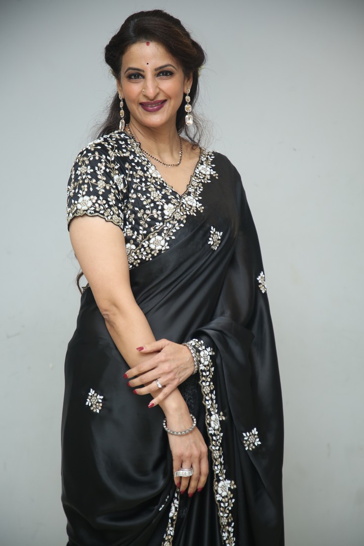 Indrani Davaluri Photos: Find Latest HD Images, Pictures, Stills & Pics ...