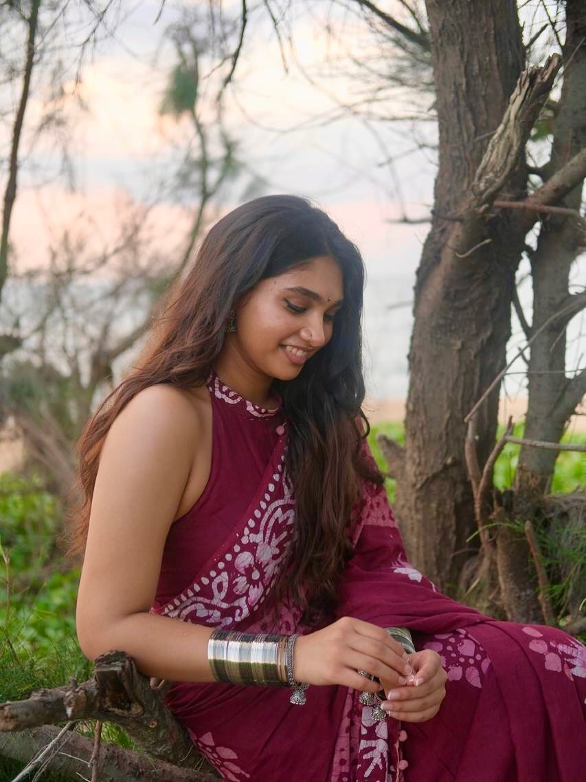 தங்கப்பூவே! கை வைக்காத ஜாக்கெட்டில் ஜோவிகா விஜயகுமார்.. க்யூட் க்ளிக்ஸ் ...